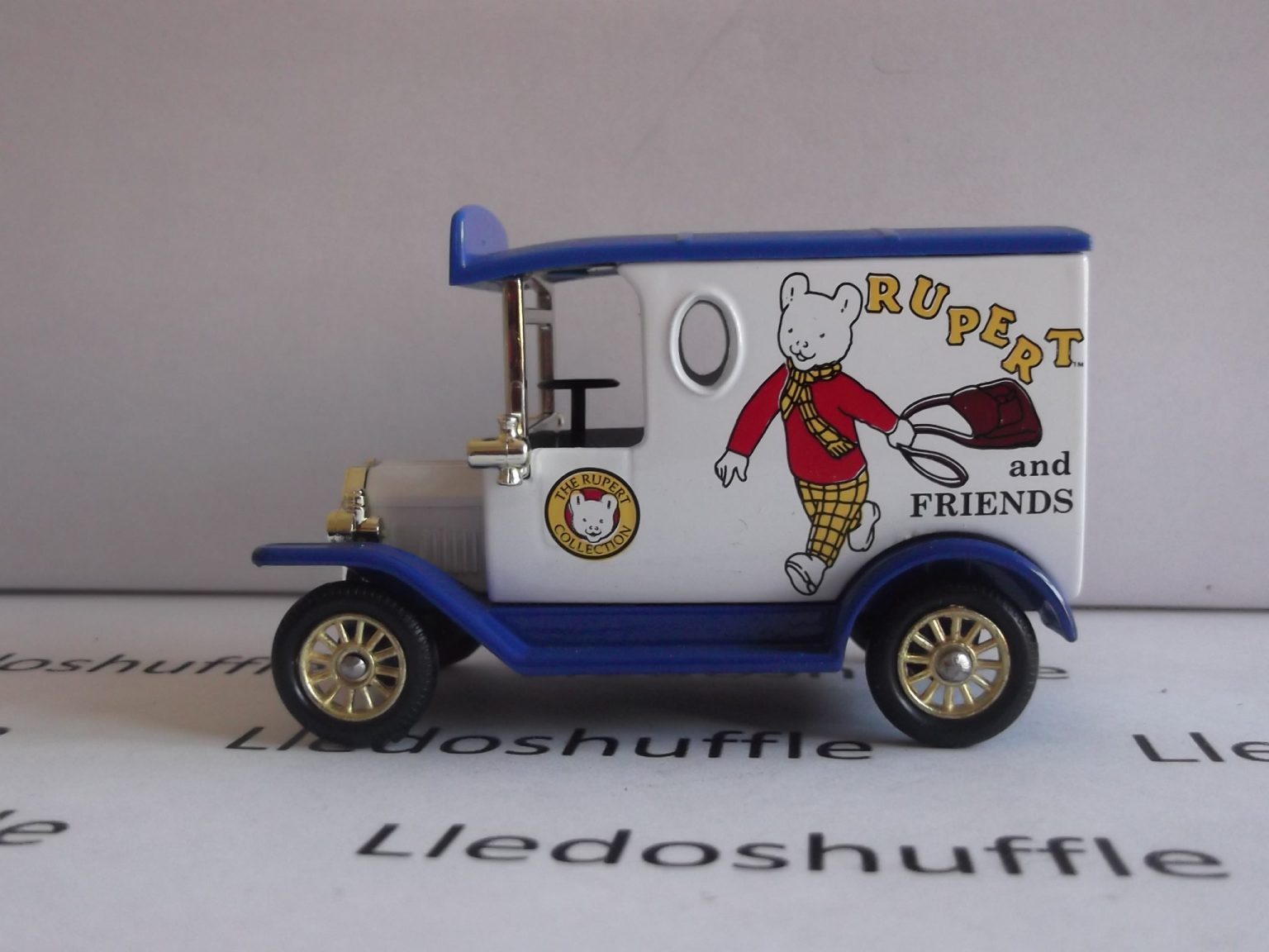DG06121, Model T Ford Van, Rupert and Friends, Express Newspapers, The ...