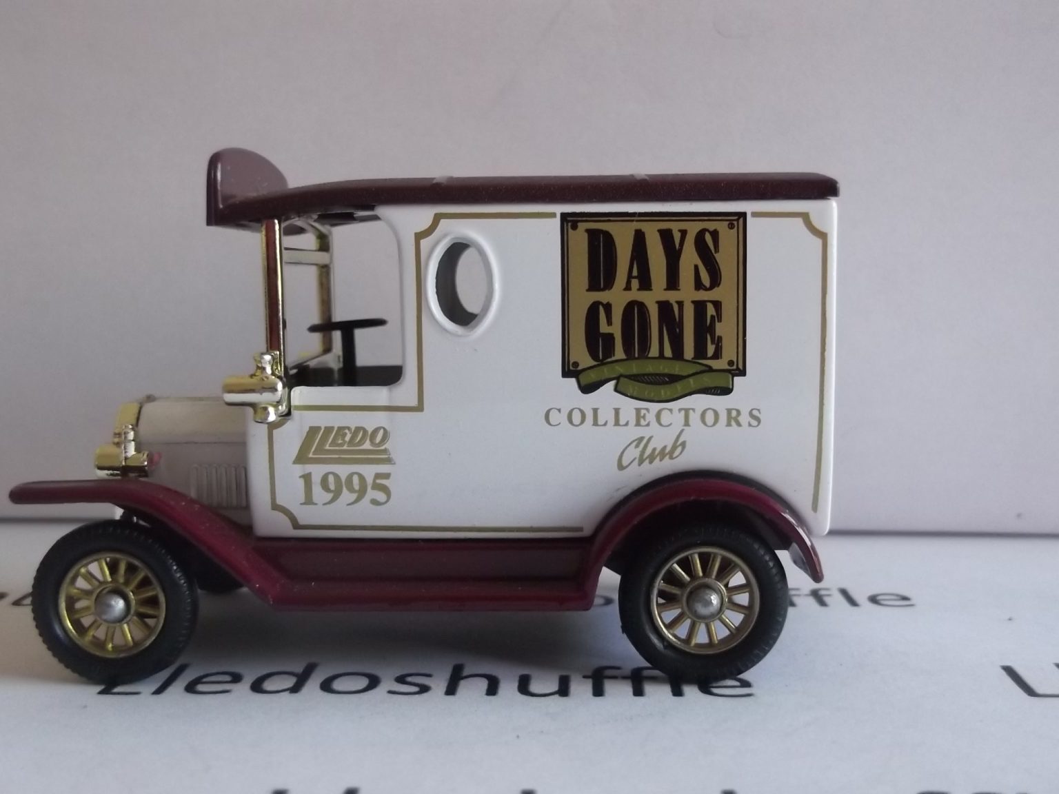 DG06133, Model T Ford Van, Days Gone Collectors Club, Year Model 1995 ...
