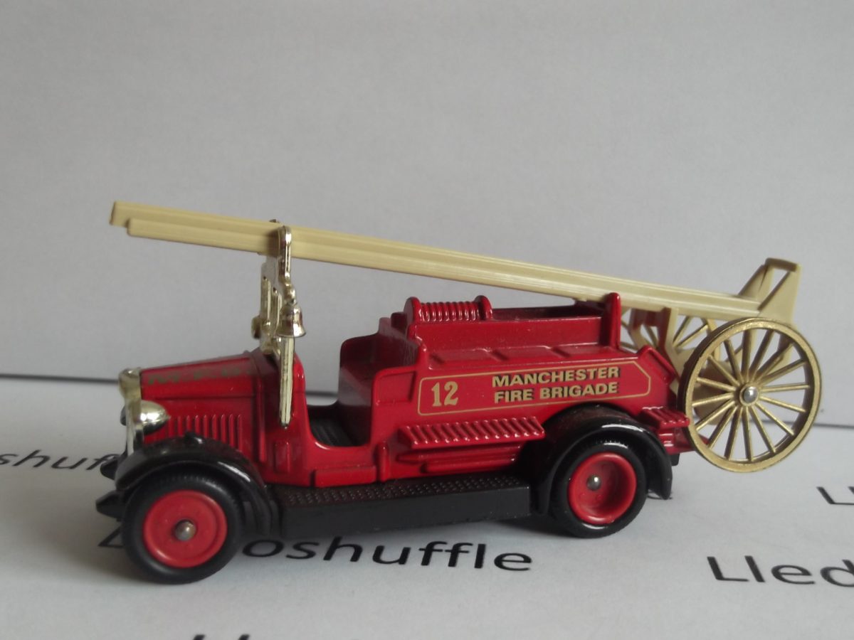 DG12015, Dennis Fire Engine, Manchester Fire Brigade – Lledoshuffle