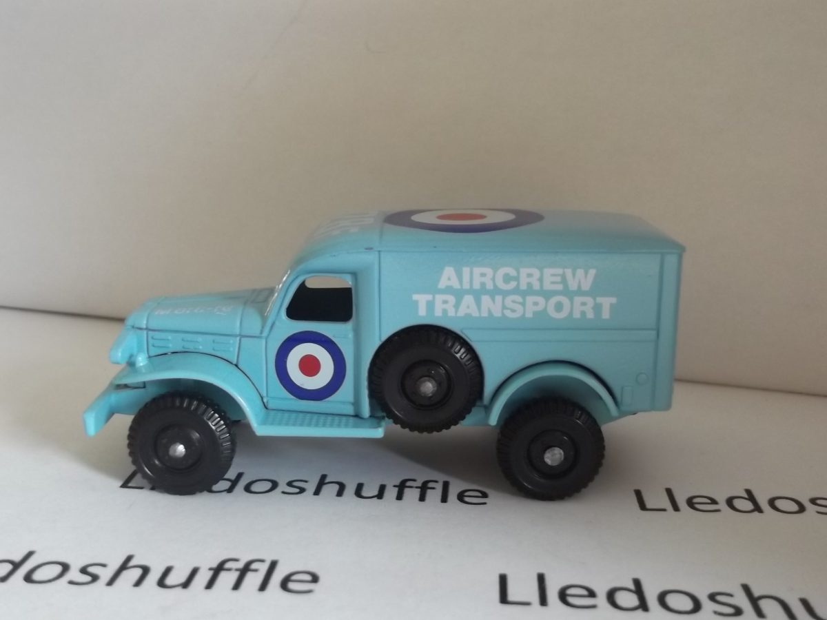 DG29001, 1942 Dodge 4×4, RAF Aircrew Transport – Lledo Models