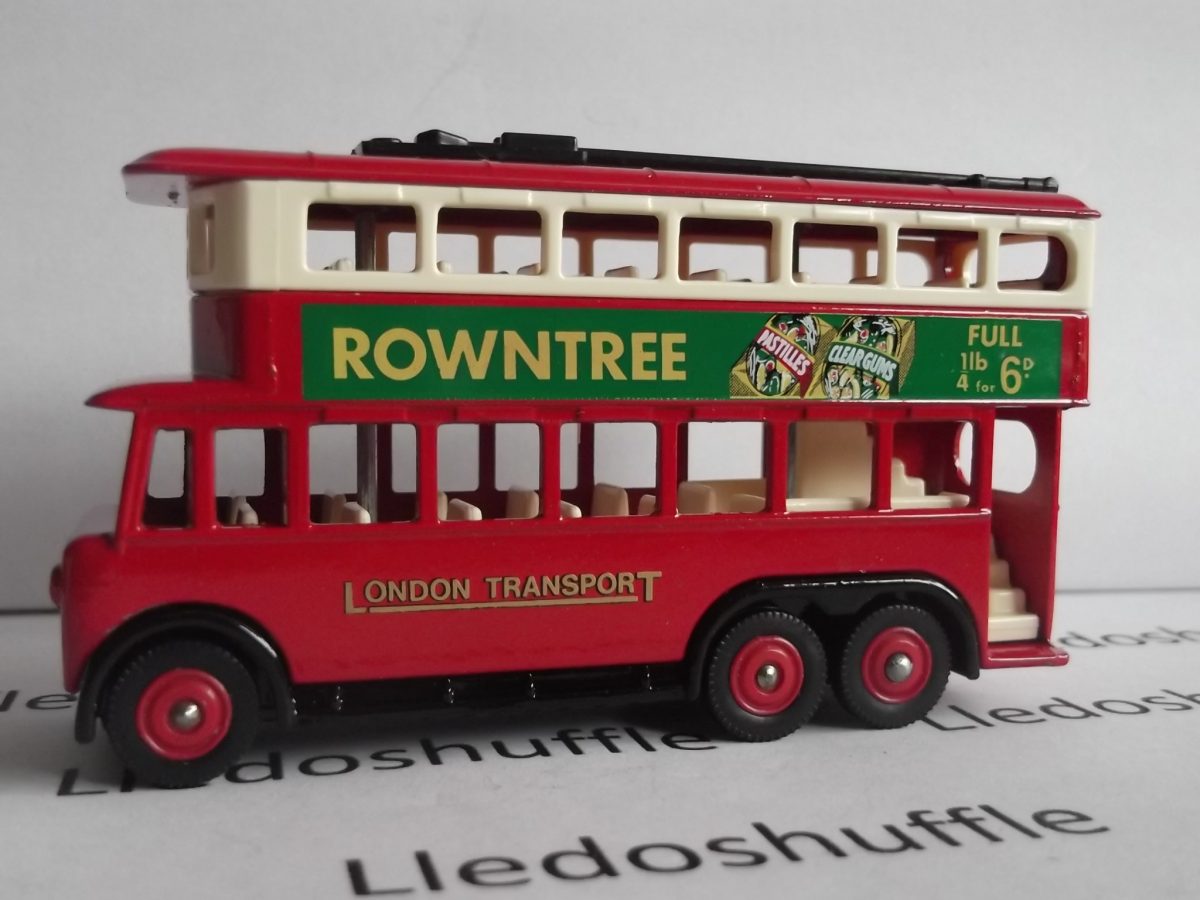DG41011, Karrier E6 Trolley Bus, London Transport, Rowntree Pastilles ...