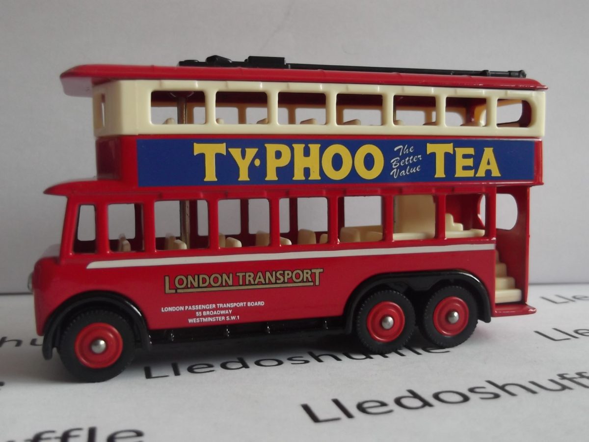 DG41017, Karrier E6 Trolley Bus, London Transport, Typhoo Tea ...