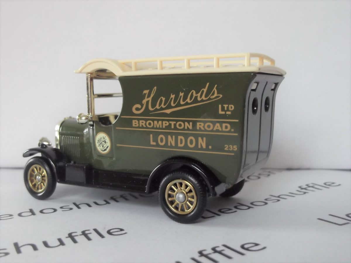 DG50011, Bull Nose Morris Van, Harrods Ltd, Brompton Road, London ...