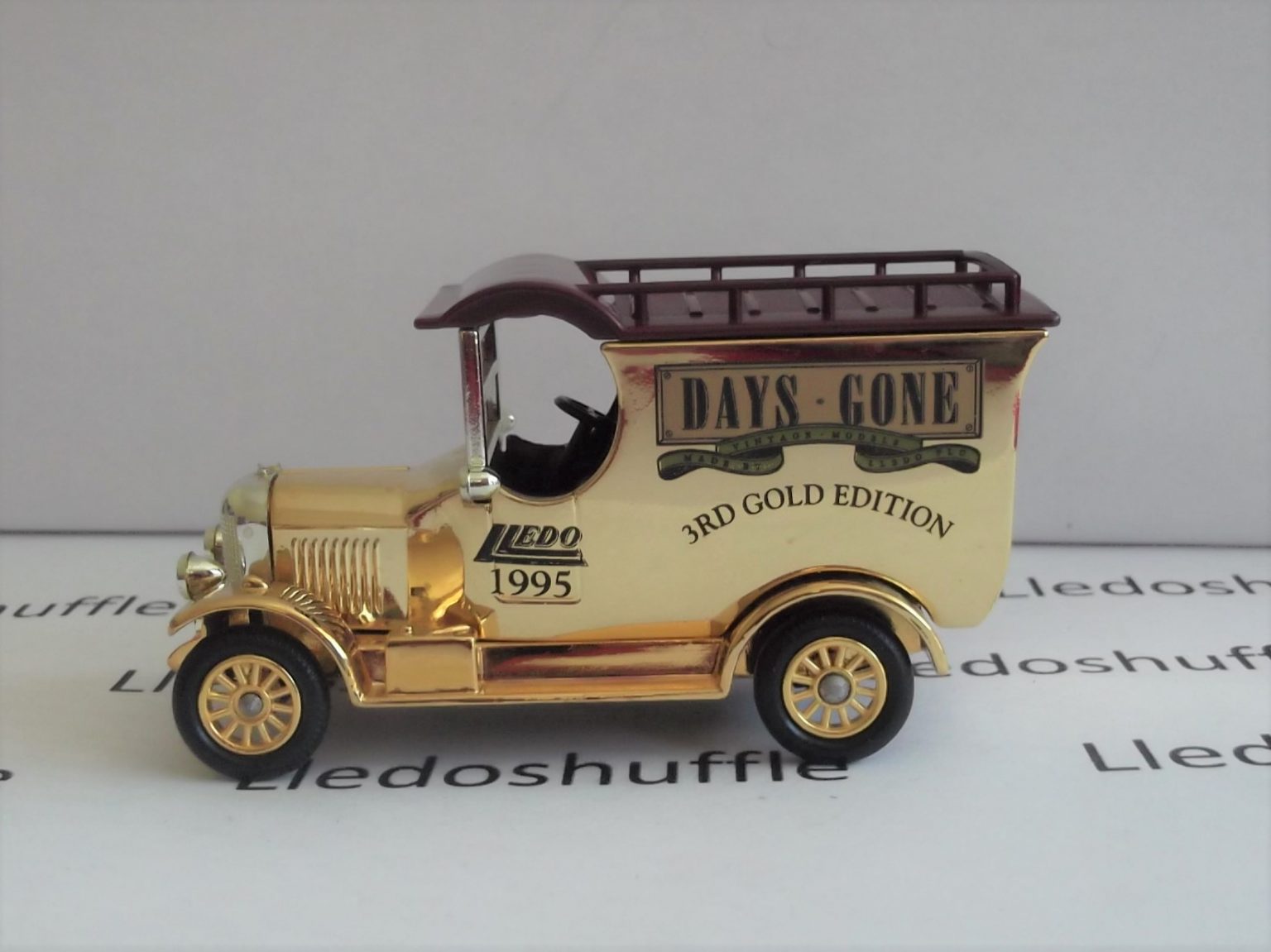 DG50015, Bull Nose Morris Van, Days Gone Collectors Club, 3rd Gold ...