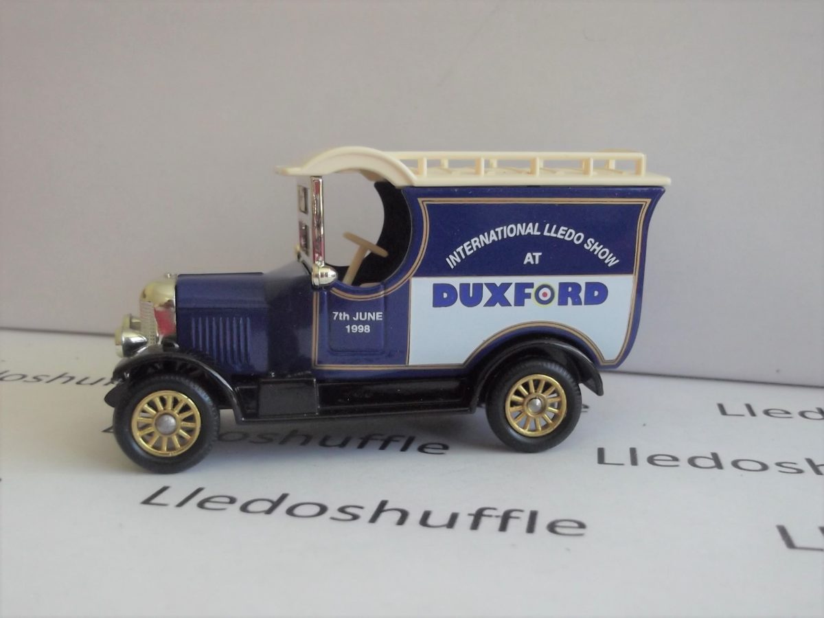 DG50022, Bull Nose Morris Van, International Lledo Show at Duxford 1998 ...