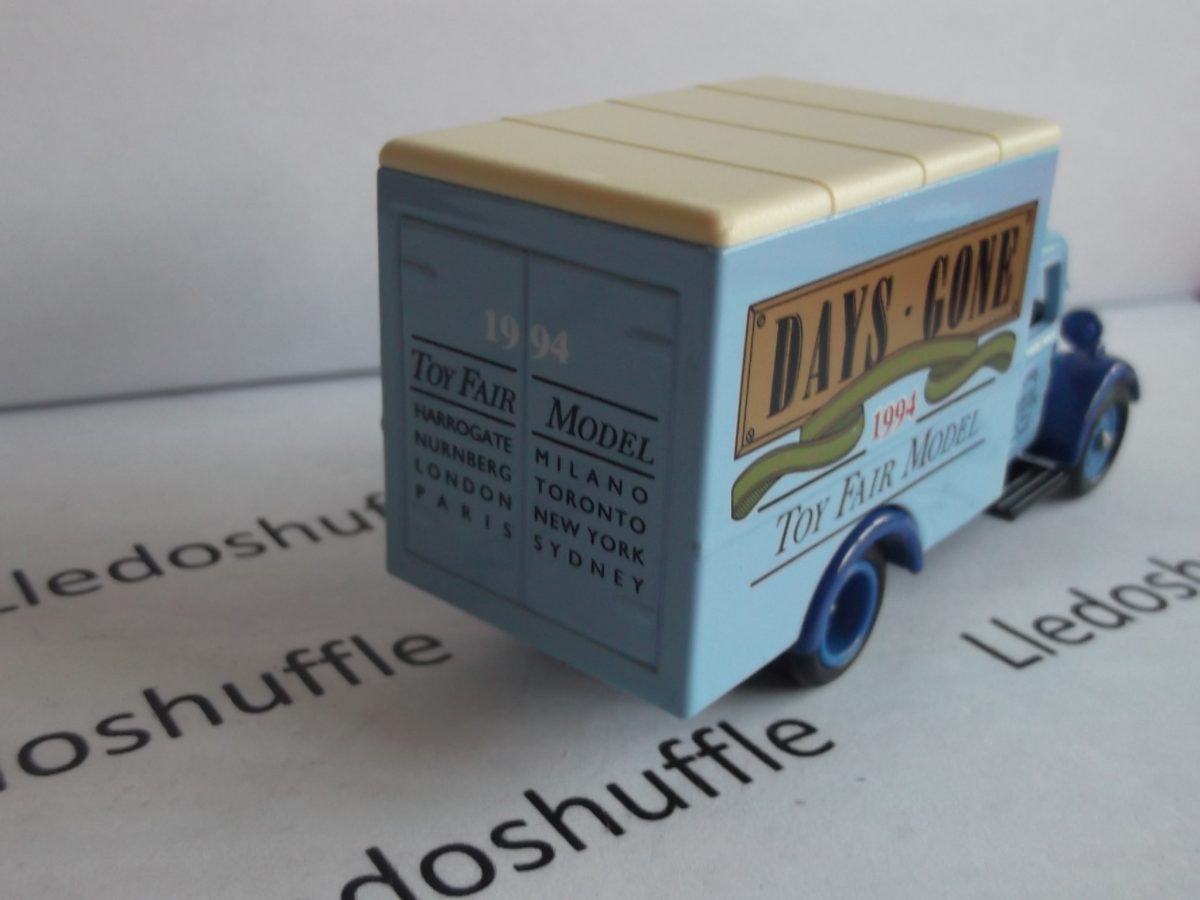 DG59009, Bedford 30cwt Truck, Days Gone 1994 Toy Fair Model – Lledo Models