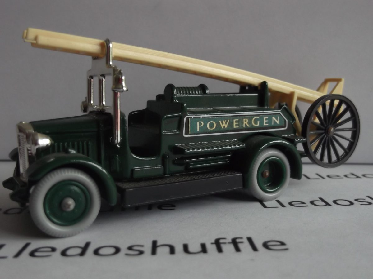 DG012, Code 3, Dennis Fire Engine, Powergen – Lledo Models