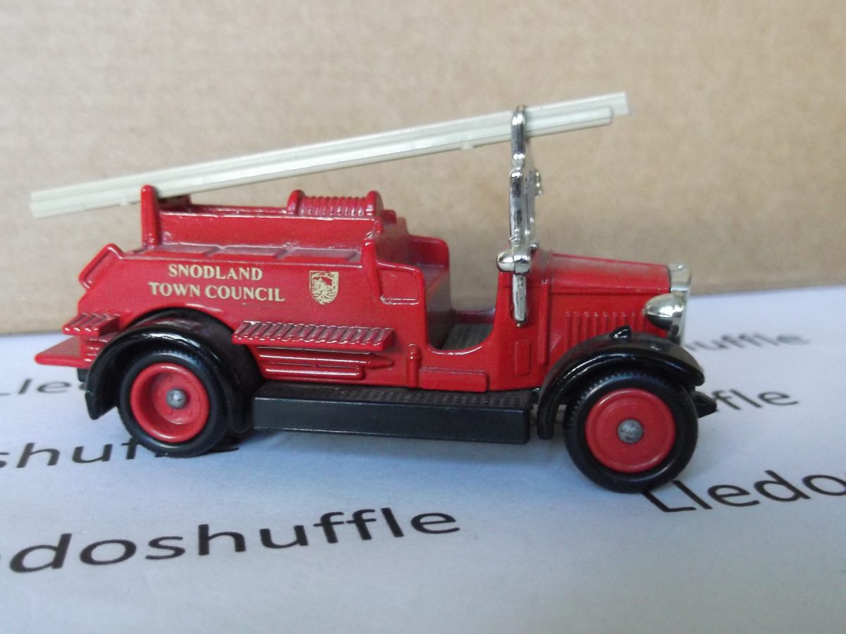 SP012, Code 3, Dennis Fire Engine, Snodland Town Council – Lledoshuffle