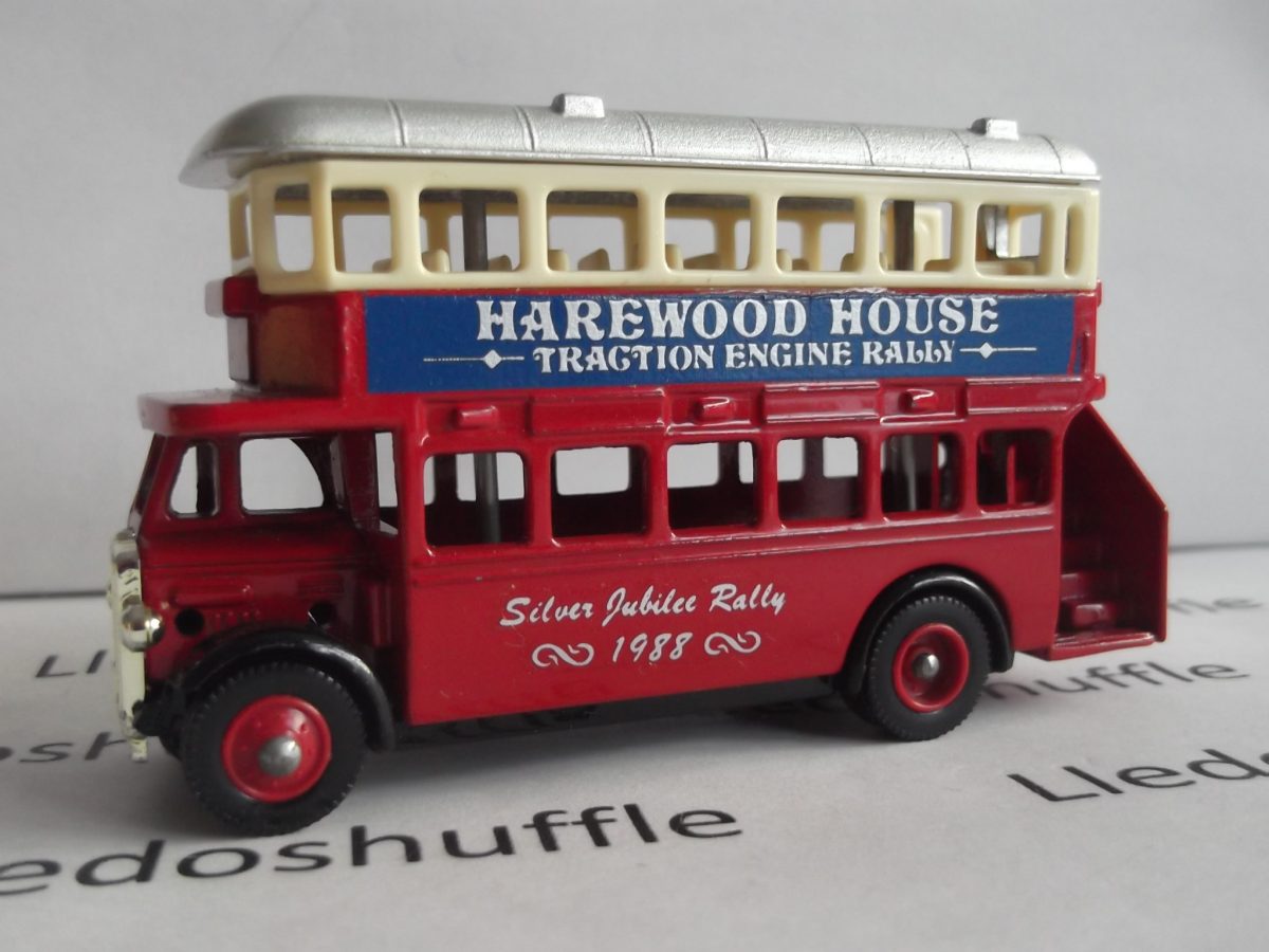 Code 3 Buses & Trams – Lledo Models
