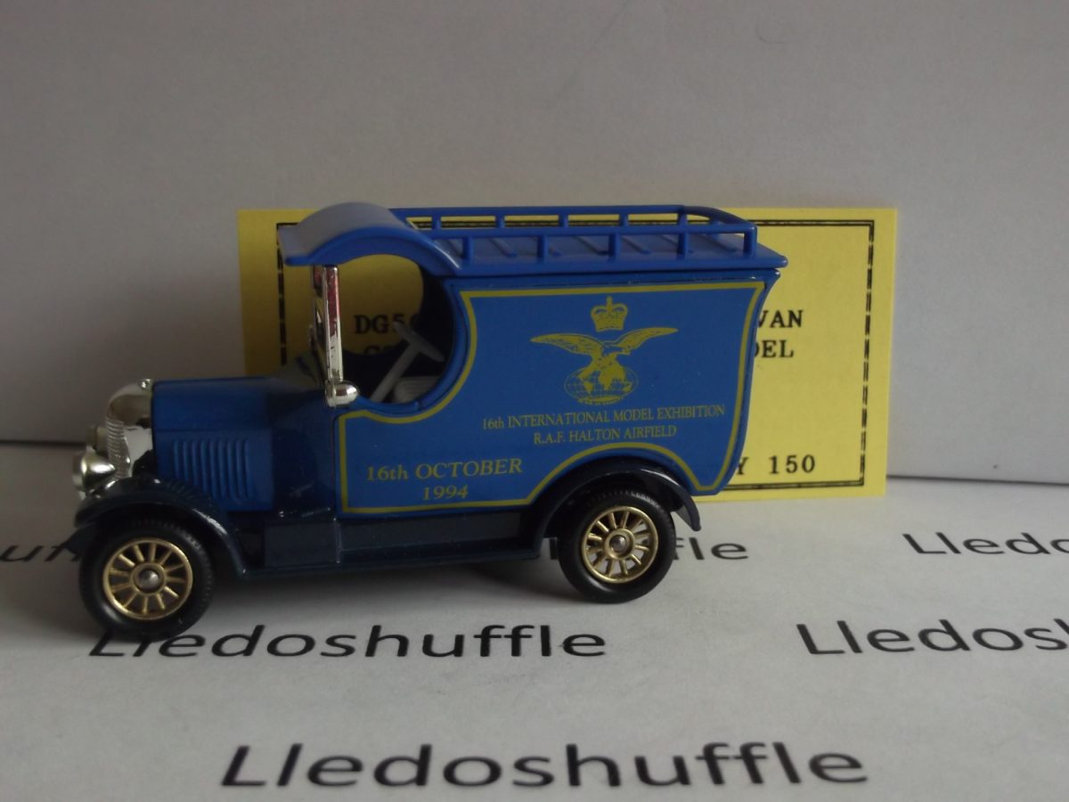 LP050, Code 3, Bull Nose Morris Van, 16th International Model ...