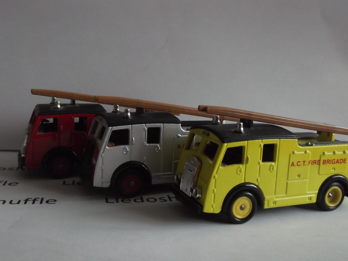 DG060, Code 3, Dennis Fire Engine, A.C.T., Australian Capital Territory ...