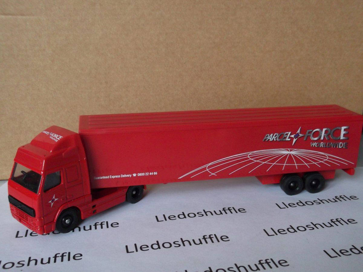 CK1015, Volvo FH12 Articulated Truck, Parcel Force Worldwide – Lledo Models