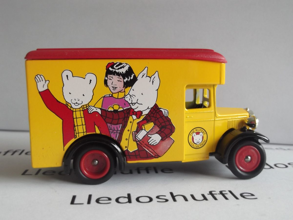 DG16037, Dennis Parcels Van, Rupert Bear, The Rupert Collection ...