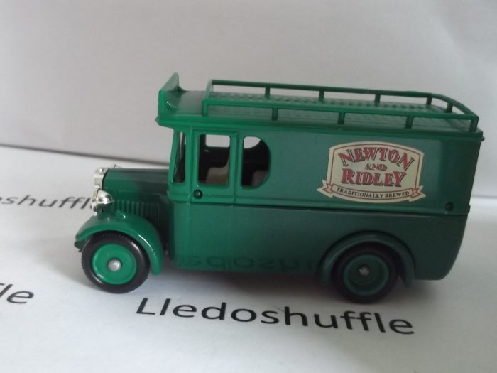 LP34024, Dennis Delivery Van, Newton & Ridley, Coronation Street TV ...
