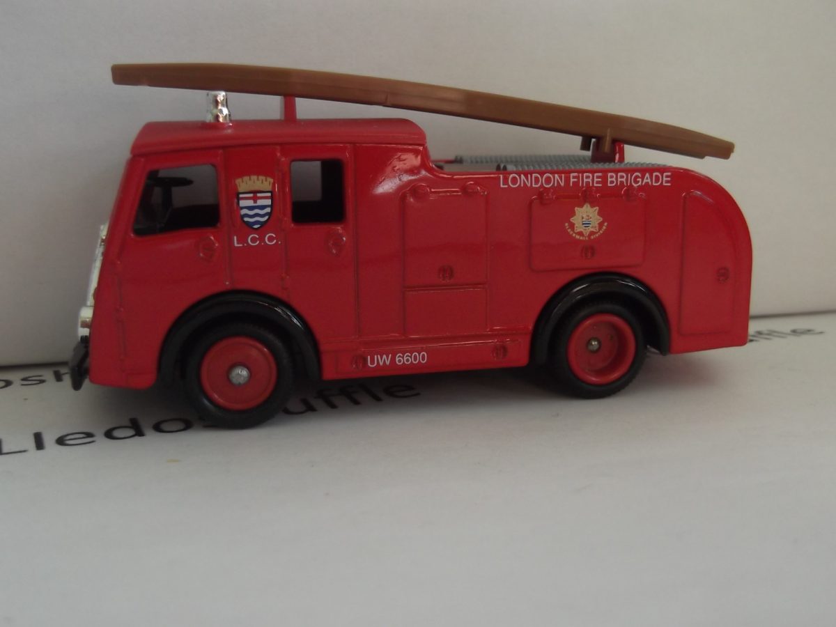 LP60017, Dennis Fire Engine, London Fire Service, Blackwall Division ...
