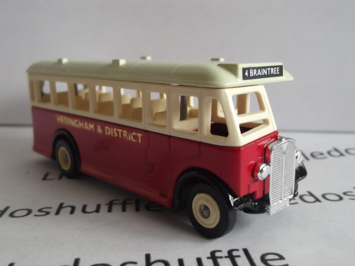 SP17001, AEC Regal Single Deck Bus, Hedingham & District – Lledo Models