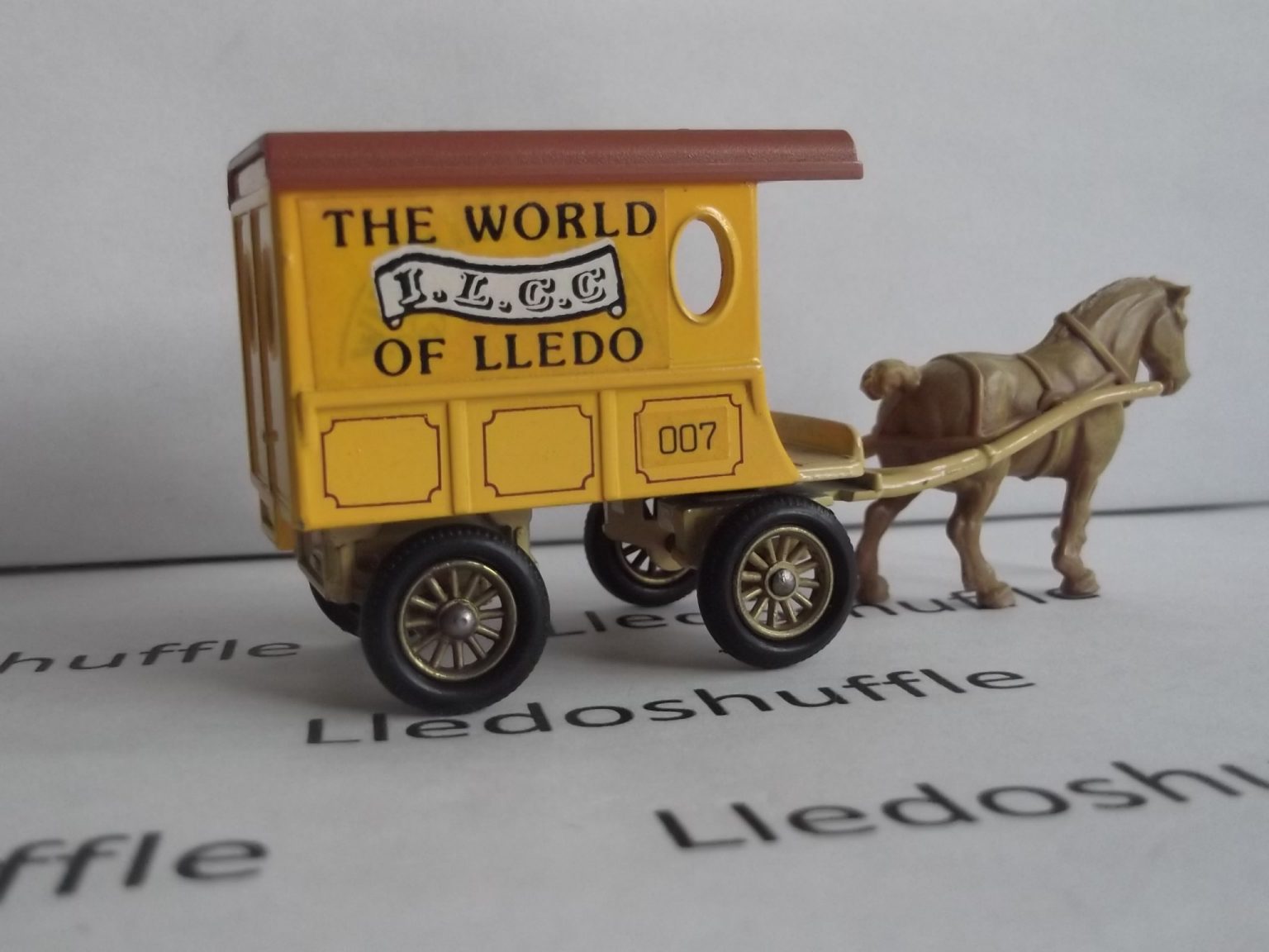 DG003, Code 3, Horse Drawn Delivery Van, The World of Lledo, I.L.C.C ...