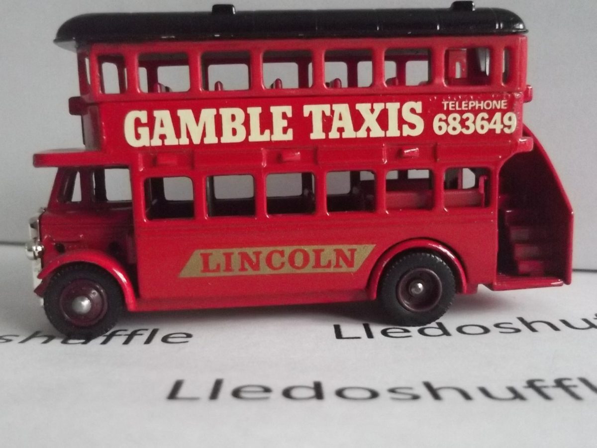 Code 3 Buses & Trams – Lledo Models