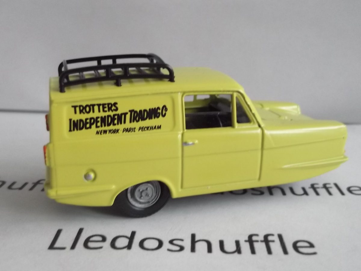 VP22001, Reliant Regal Supervan, Trotters Independent Trading Co, New ...