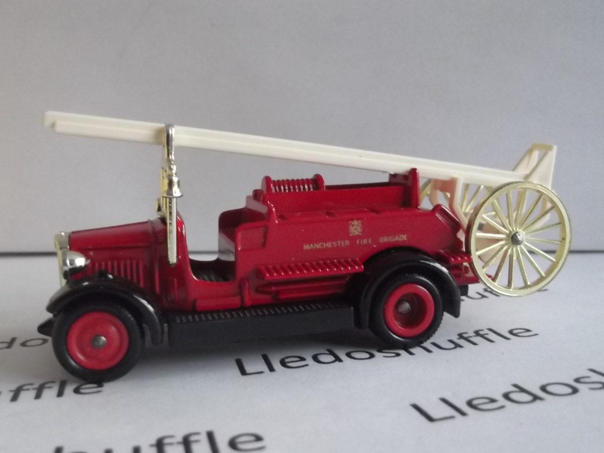 DG012, Code 3, Dennis Fire Engine, Manchester Fire Brigade – Lledoshuffle