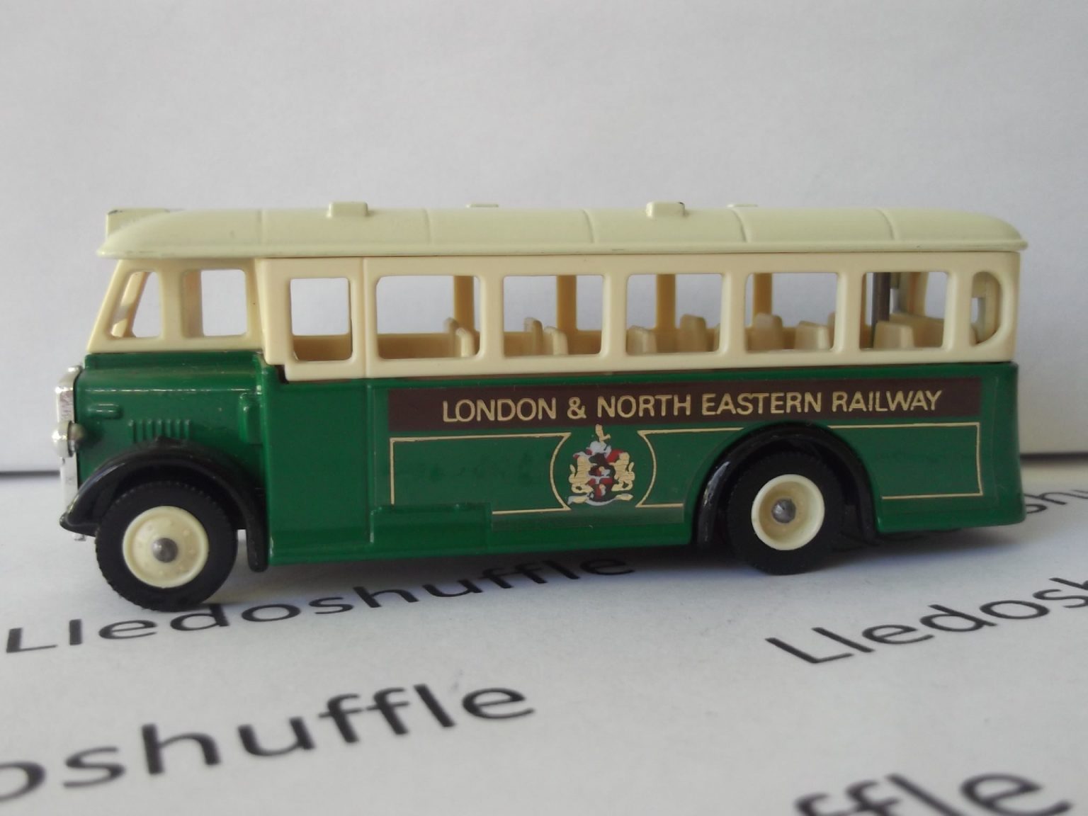 LP17069, AEC Regal Single Deck Bus, LNER, London & North Eastern ...