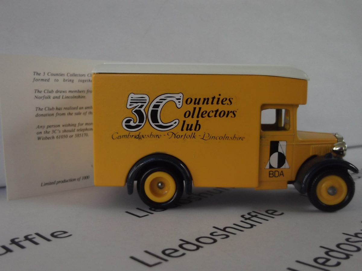 DG016, Code 3, Dennis Parcels Van, 3 Counties Collectors Club, Cambs ...
