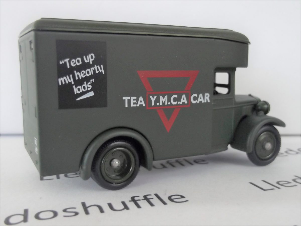 LP16132, Dennis Parcels Van, YMCA Tea Car – Lledo Models