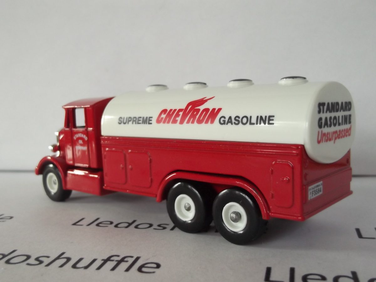 PM124001, 6 Wheel Oil Tanker, Chevron No. 18, Standard Oil Company ...